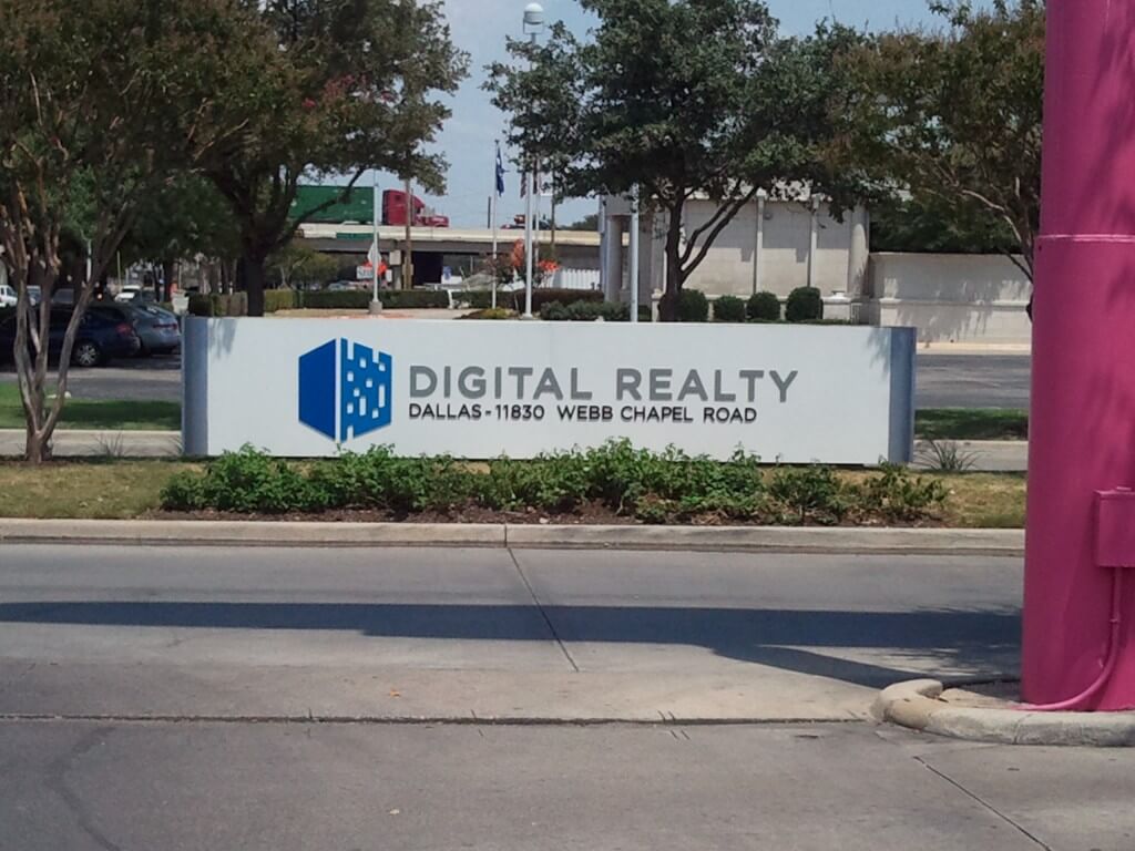 Digital Realty - Giant Sign Company