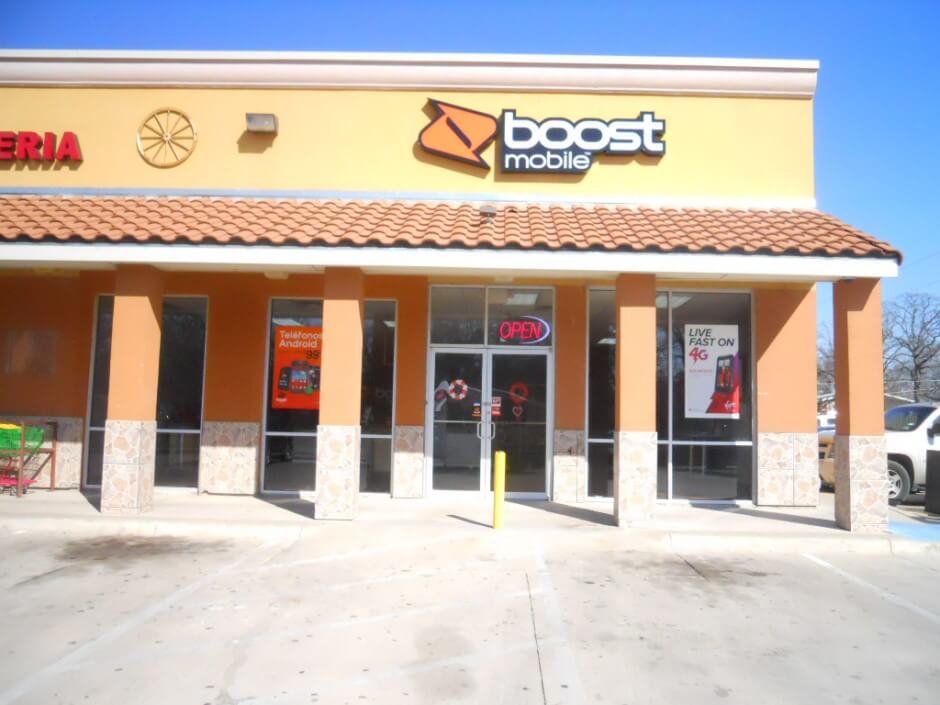 Boost Mobile - Giant Sign Company