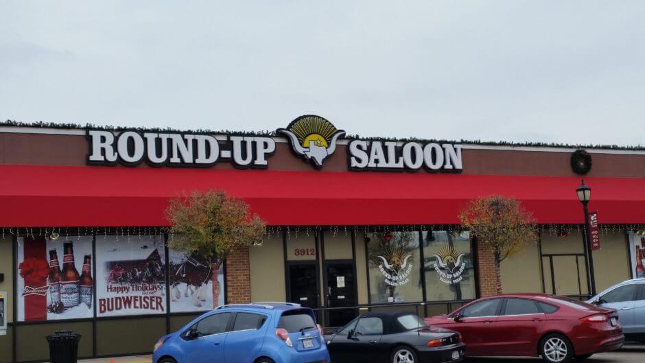 Round Up Saloon in Dallas - Giant Sign Company