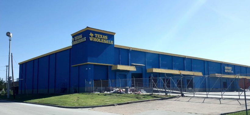 Texas Wholesale in Dallas - Giant Sign Company