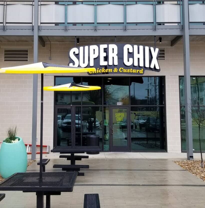 Super Chix in Fort Worth - Giant Sign Company